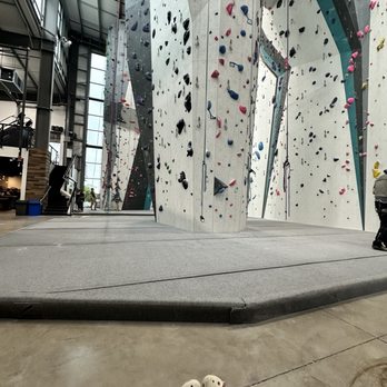 ALPINE CLIMBING ADVENTURE FITNESS - Updated July 2025 - 222 Photos ...