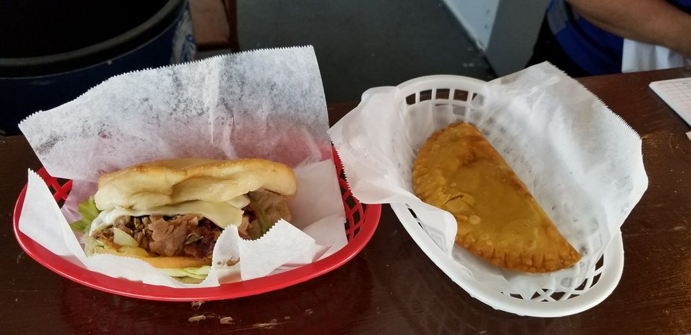 LA CASA DEL DOMPLIN - Updated September 2024 - Calle 25 de Julio S/N ...