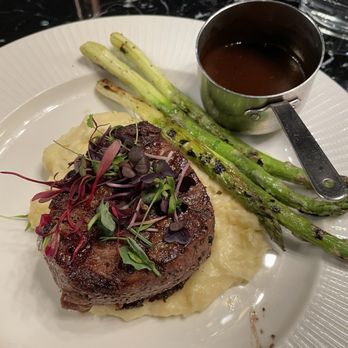 GRILL ON 21 - Updated May 2024 - 201 Photos & 54 Reviews - 208 S ...