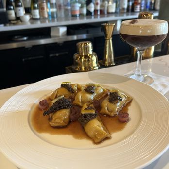 THE ROXY - Updated December 2025 - 196 Photos & 34 Reviews - 66 Monitor ...