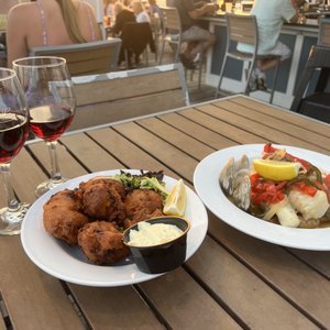 THE COVE RESTAURANT & MARINA - 253 Photos & 443 Reviews - 392 Davol St ...