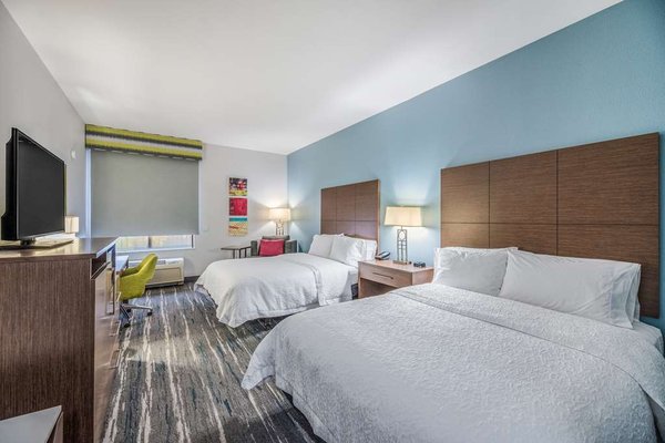 HAMPTON INN OAKLAND-HAYWARD - 192 Photos & 96 Reviews - 24137 Mission ...