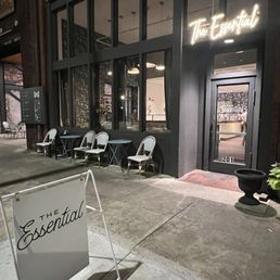 THE ESSENTIAL - Updated December 2025 - 685 Photos & 469 Reviews - 2215 ...
