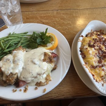 BULL’S HEAD INN - Updated May 2025 - 68 Photos & 117 Reviews - 105 Park ...