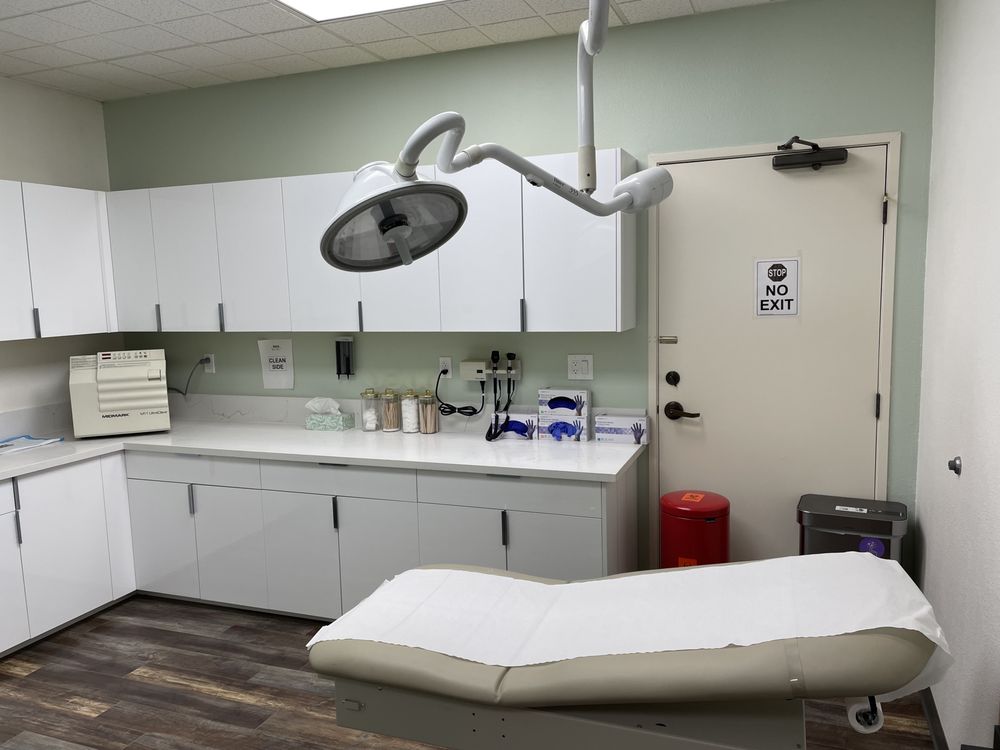 EXPRESS URGENT CARE - Updated December 2025 - 13 Photos & 60 Reviews ...