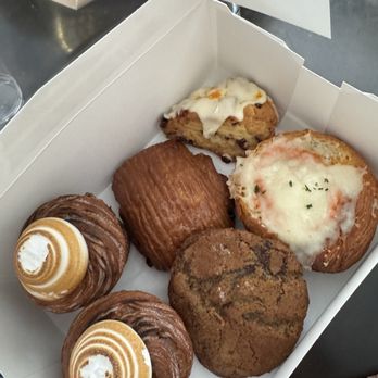 61HUNDRED BREAD - Updated March 2025 - 420 Photos & 93 Reviews - 728 ...