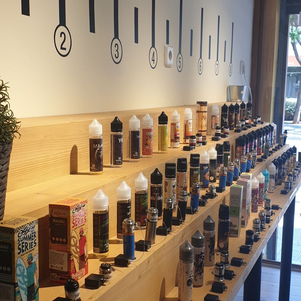 VAPSTORE - Updated October 2025 - Avinguda de la Constitució, Somme ...