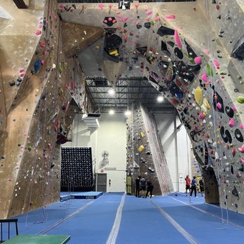 THE EDGE ROCK GYM - Updated March 2025 - 63 Photos & 52 Reviews - 13972 ...