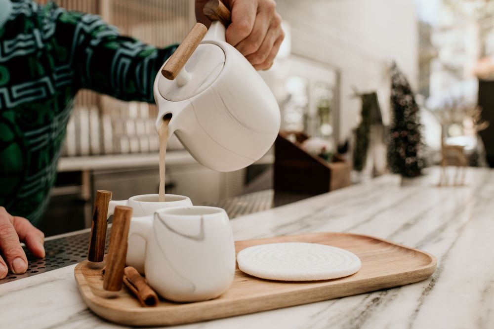 WILLOW BAR - Updated November 2025 - 40 Photos & 17 Reviews - 374 East ...