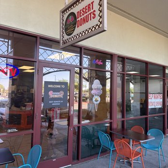 DESERT DONUTS - Updated November 2024 - 409 Photos & 477 Reviews - 3134 ...