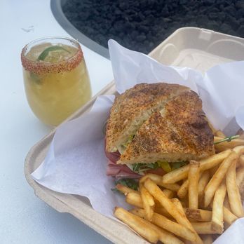 SCHUSSBOOM BREWING - Updated August 2025 - 1061 Photos & 529 Reviews ...