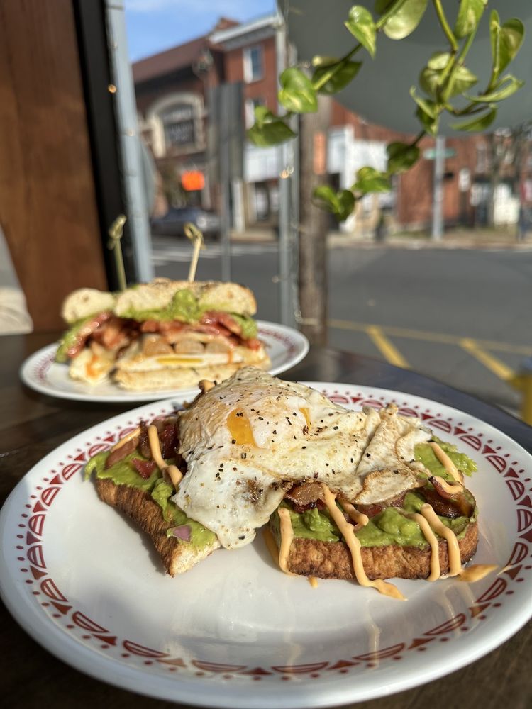 KICKSTART CAFE - Updated December 2025 - 95 Photos & 65 Reviews - 462 ...
