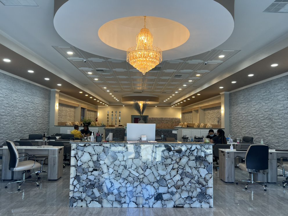VIC NAILS AND SPA - Updated March 2024 - 72 Photos - 1204 S Glenburnie ...