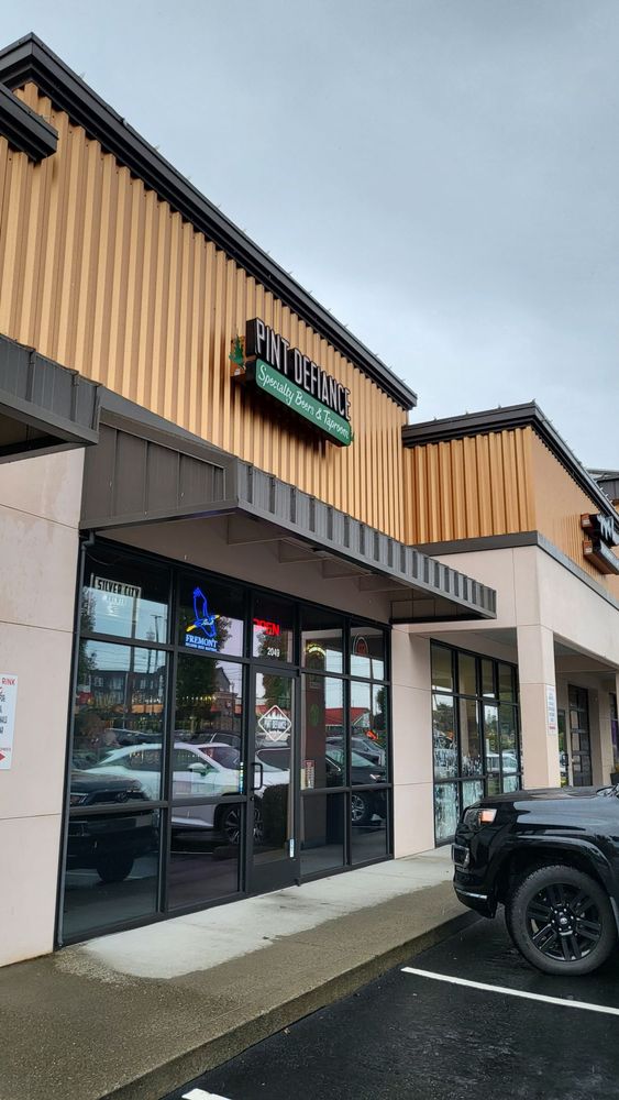 PINT DEFIANCE SPECIALTY BEERS - 61 Photos & 119 Reviews - 2049 Mildred ...