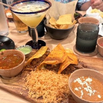 AGAVE AZUL COCINA MEXICANA - KIRKMAN - Updated May 2024 - 1943 Photos ...