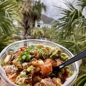 DASH POKÉ - 17 Photos - 3240 Dauphin St, Mobile, Alabama - Poke ...