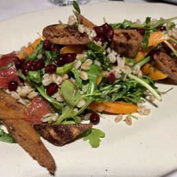 ALORA - Updated May 2025 - 399 Photos & 106 Reviews - Pier 3, San ...