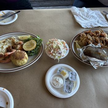 MIKE’S BAR & CRAB HOUSE - Updated August 2025 - 1299 Photos & 1282 ...