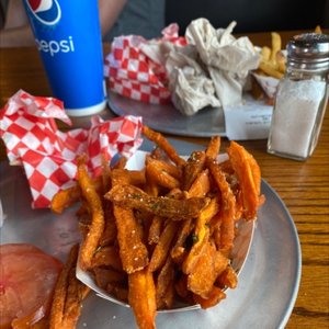 BURGER ME! - 361 Photos & 576 Reviews - 6280 Sharlands Ave, Reno, NV ...