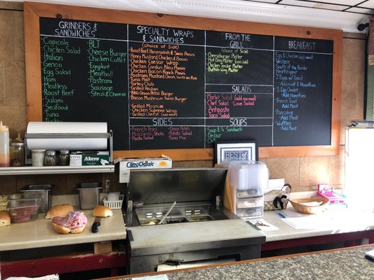 HAMILTON MARKET - 62 Photos & 72 Reviews - 639 Broad St, New London ...