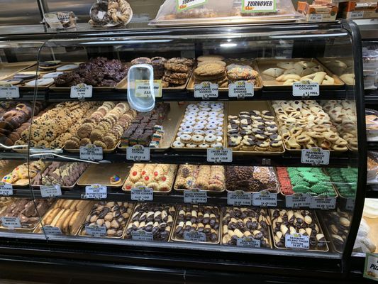 DORIS ITALIAN MARKET & BAKERY - Updated October 2025 - 228 Photos & 228 ...