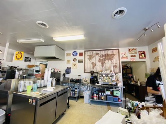 MR. BEE’S COFFEE & TEAS - Updated November 2024 - 146 Photos & 158 ...