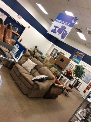 GOODWILL STORE - LAMAR - Updated March 2025 - 17 Photos & 10 Reviews ...