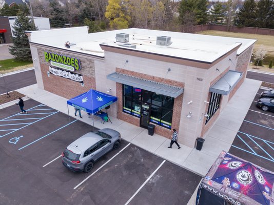 BAZONZOES - Updated February 2025 - 20 Reviews - 1760 E West Maple Rd ...