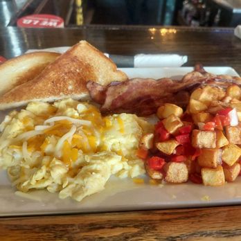 BARDOG TAVERN - Updated June 2025 - 329 Photos & 426 Reviews - 73 ...