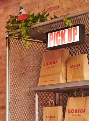 BODEGA TAQUERIA Y TEQUILA WEST LOOP - Updated August 2024 - 168 Photos ...