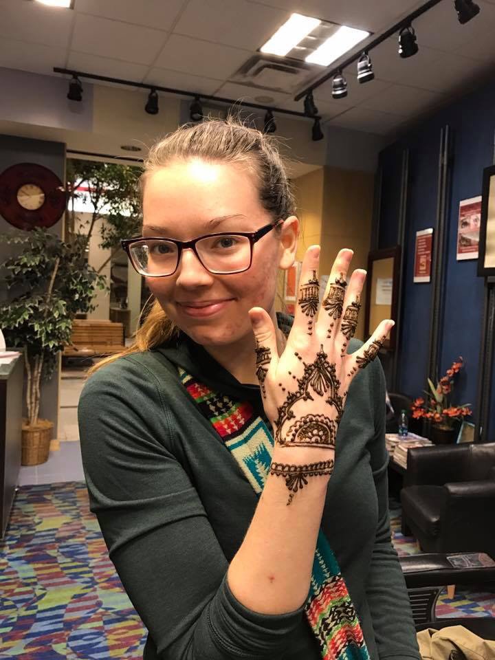 JUST THREADING- LEE OUTLETS - Updated February 2025 - 17 Premium ...