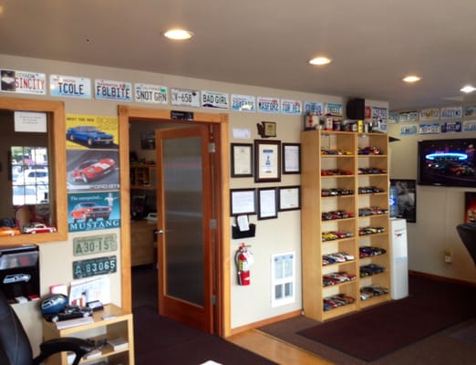 MOUNTAIN LOOP MOTOR CARS - Updated December 2025 - 23 Photos & 22 ...