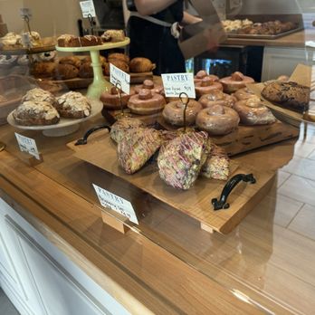 TWISTED TREE BAKING COMPANY with photos - Updated August 2024 - 83 ...