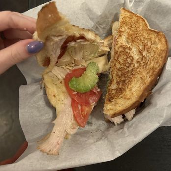 CRAVINGS BISTRO - Updated June 2024 - 357 Photos & 416 Reviews - 25 W ...