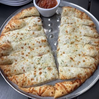 CRUST PIZZA CO. - PANTHER CREEK - Updated November 2025 - 135 Photos ...