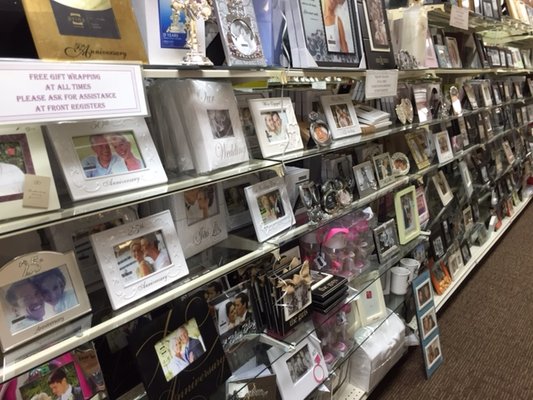 CARDSMART & GIFT - Updated December 2025 - 11 Photos - 3109 US 9, Old ...