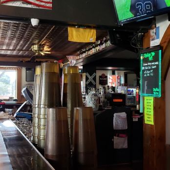 THE STATION PUB & GRILL - Updated May 2024 - 42 Photos & 37 Reviews ...