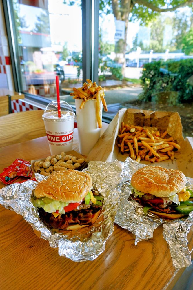 FIVE GUYS - 18 Photos & 44 Reviews - 17124 Redmond Way, Redmond ...