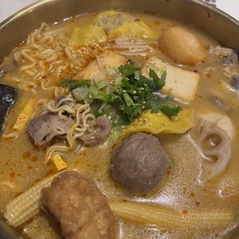 BIG WAY HOT POT - Updated October 2025 - 11 Photos - 1479 Robson Street ...