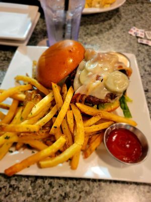 CRAFT 60 TAPHOUSE & GRILL - 132 Photos & 110 Reviews - 14346 Warwick ...