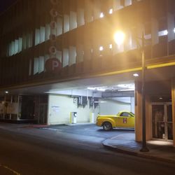 MARK’S GARAGE - 48 Photos & 50 Reviews - Parking - 22 S Pauahi St ...