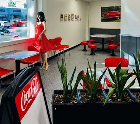 LUCKY’S DRIVE-IN - Updated September 2025 - 329 Photos & 181 Reviews ...