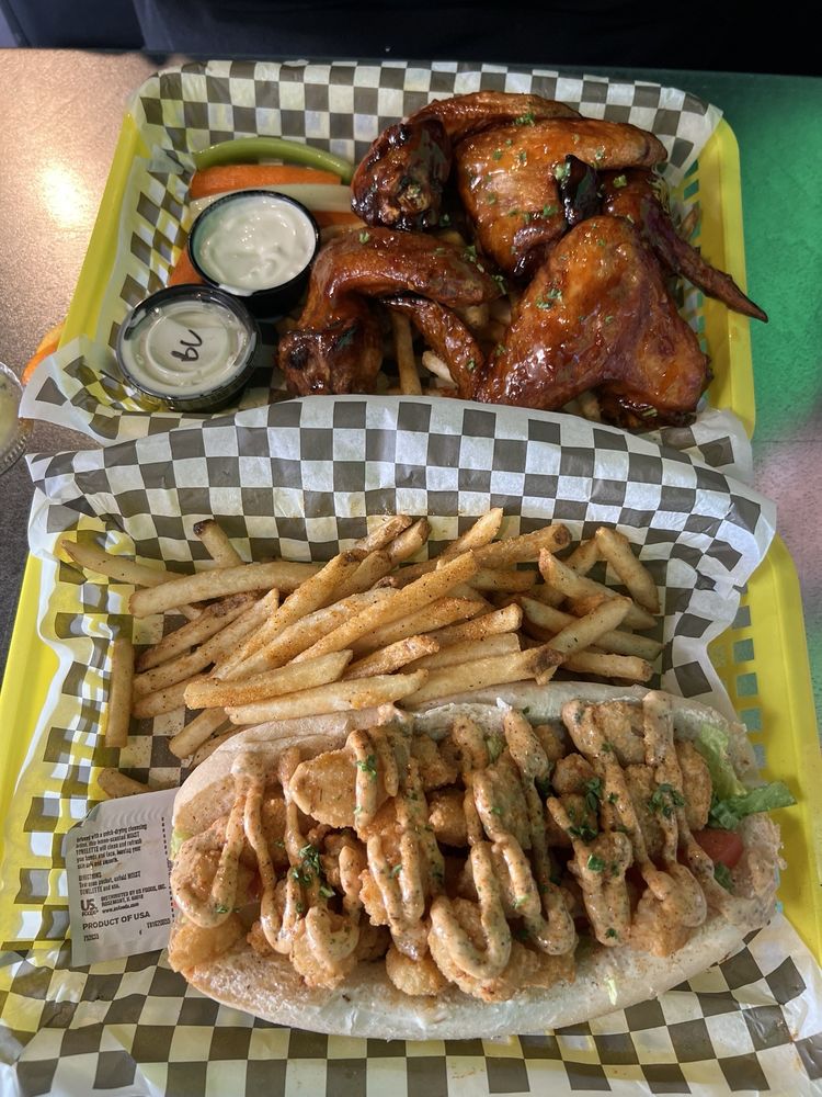 URBAN SOUL DAIQUIRIS & WINGZ - Updated May 2025 - 601 Main St Bridge ...