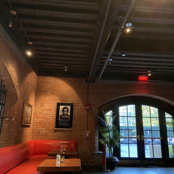 ALIBI - Updated September 2024 - 168 Photos & 427 Reviews - 215 Charles ...
