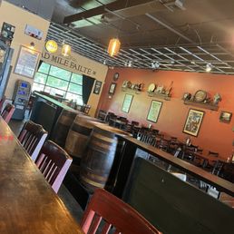 THE HARP BAR AND RESTAURANT - Updated December 2025 - 205 Photos & 205 ...