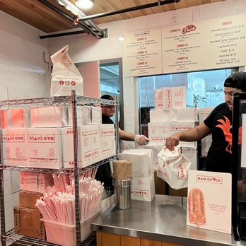 MAIN CHICK HOT CHICKEN - Updated September 2025 - 348 Photos & 344 ...