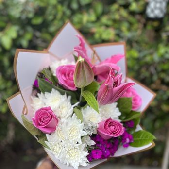 MIKE’S FLOWERS - Updated June 2024 - 275 Photos & 51 Reviews - 4304 ...