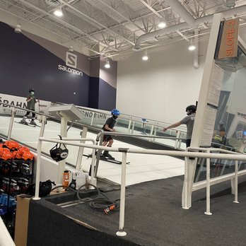 SNOBAHN - Updated January 2025 - 72 Photos & 52 Reviews - 6955 S York ...