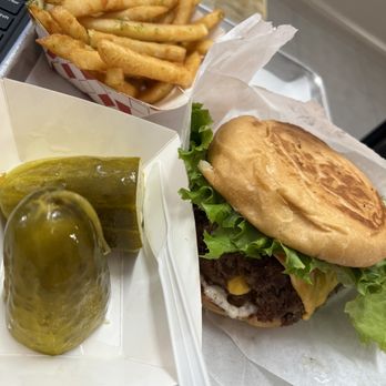 TRUEBURGER - 1072 Photos & 1901 Reviews - 146 Grand Ave, Oakland ...