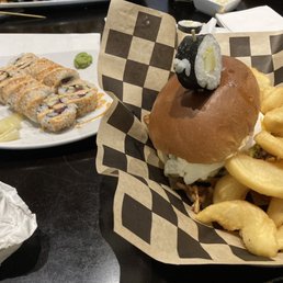 TWIISTED BURGERS & SUSHI - Updated October 2025 - 347 Photos & 443 ...